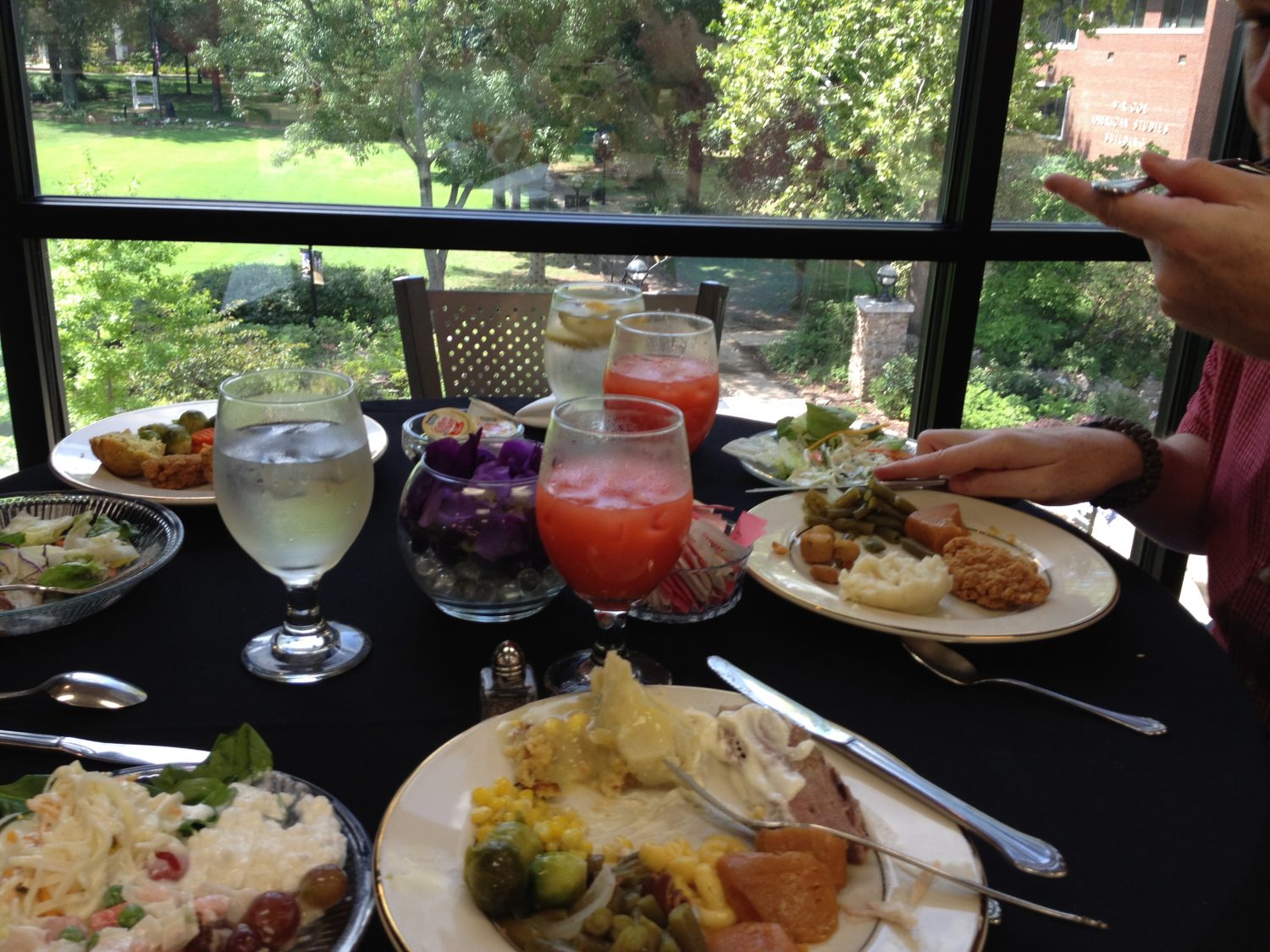 The Heritage Buffet on Sundays at Harding University {Restaurant Review}