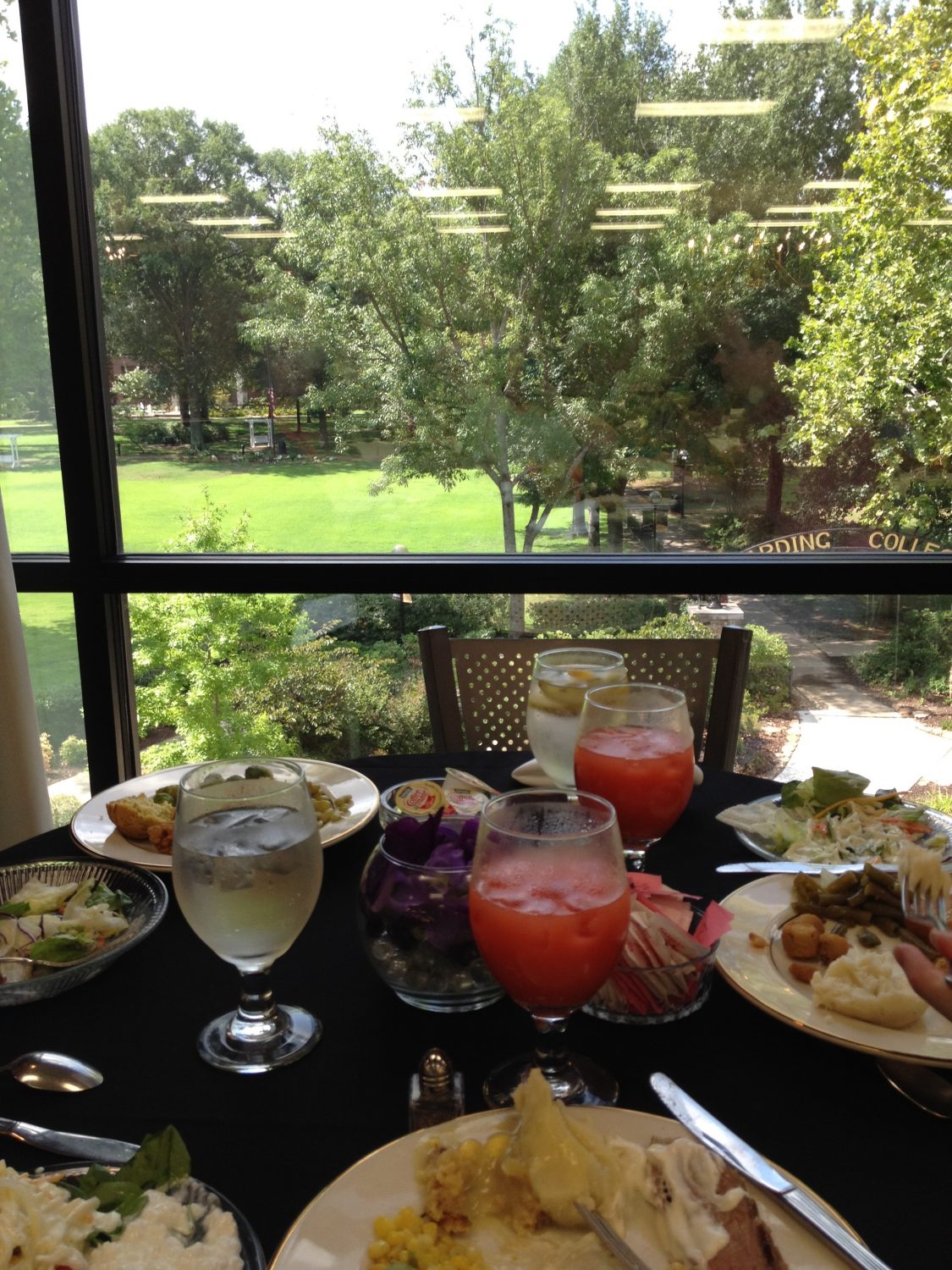 The Heritage Buffet on Sundays at Harding University {Restaurant Review}